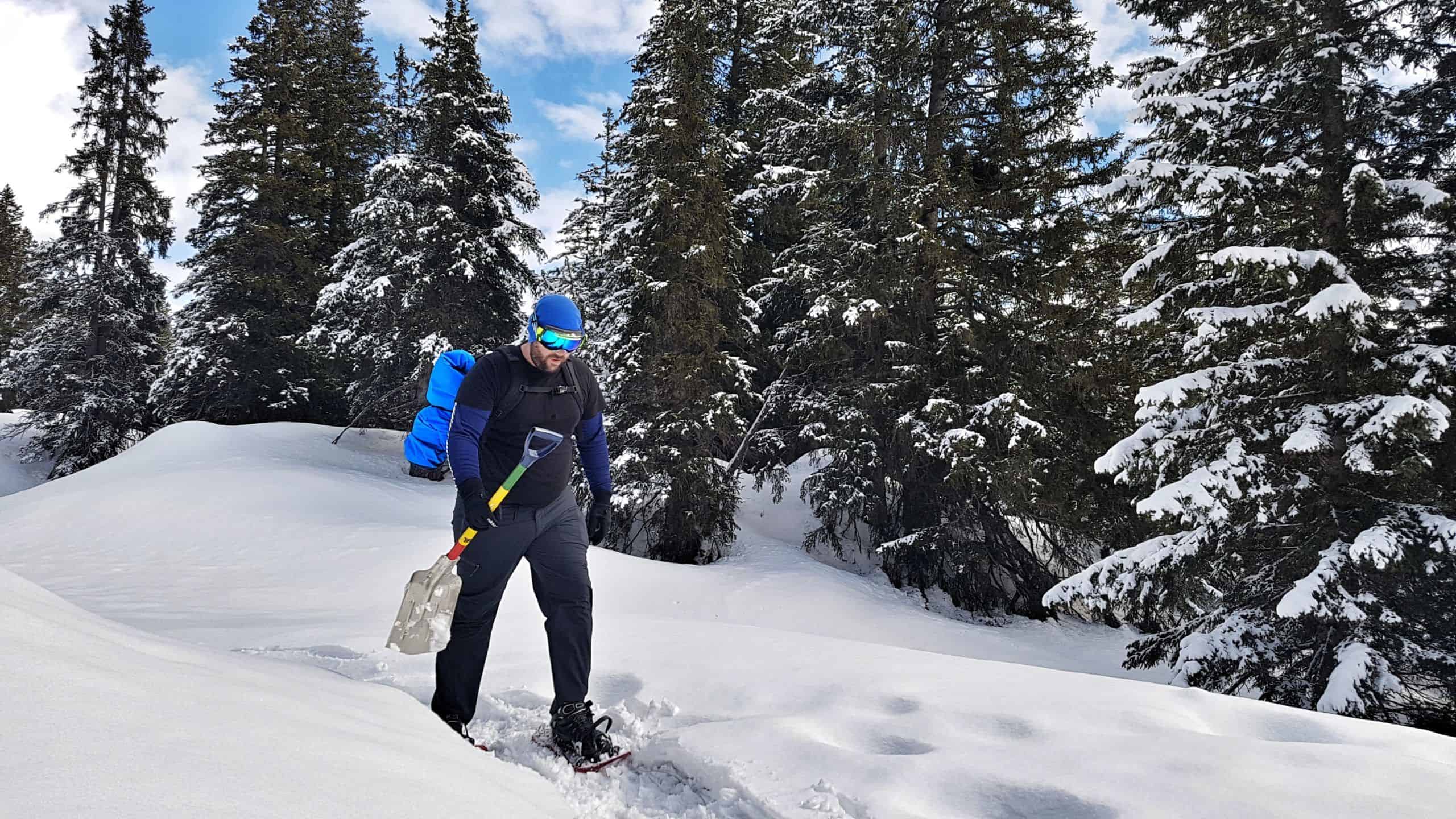 How to Build an Igloo - Travel Dudes