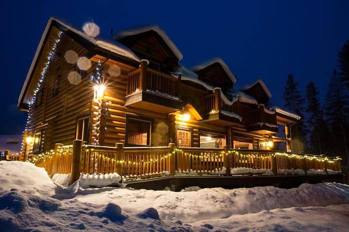The Cutest Cabins to Rent in Banff, Canada - Travel Dudes